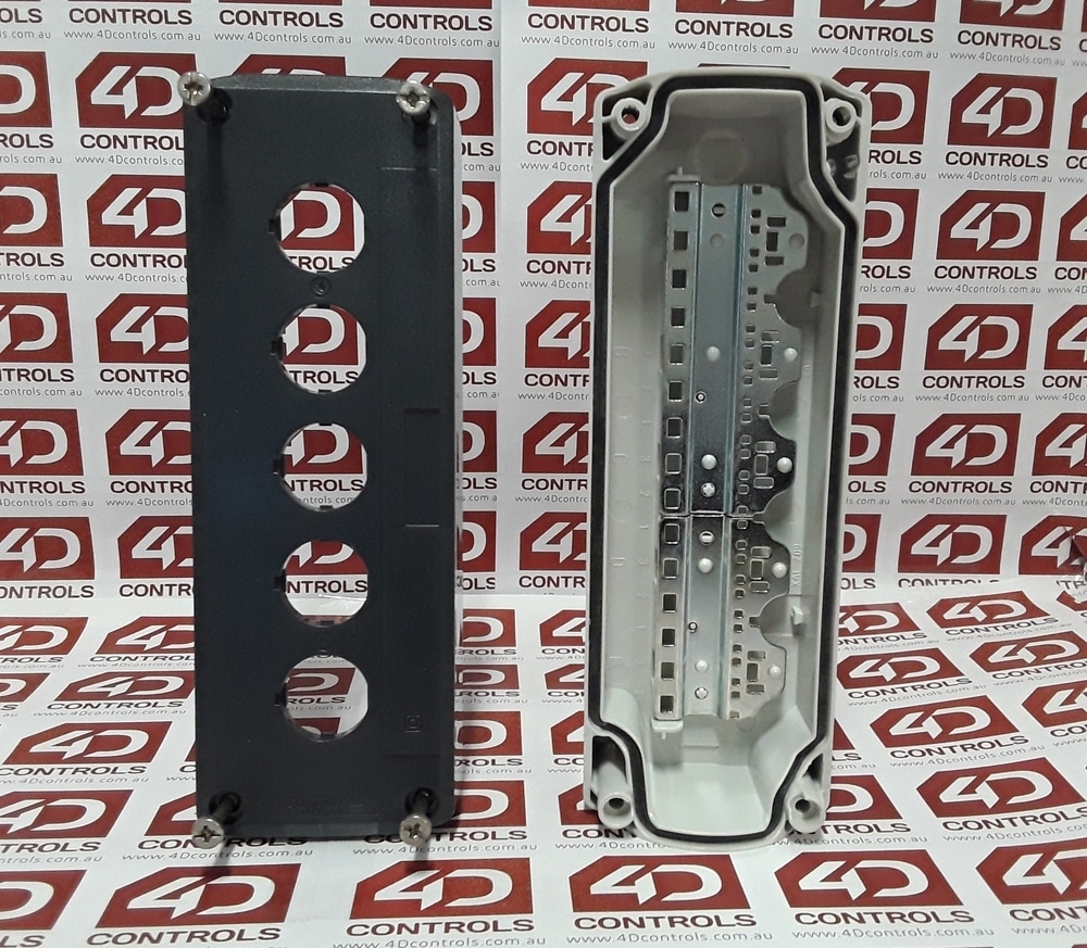 Schneider XALD05 3 Hole Push Button Enclosure