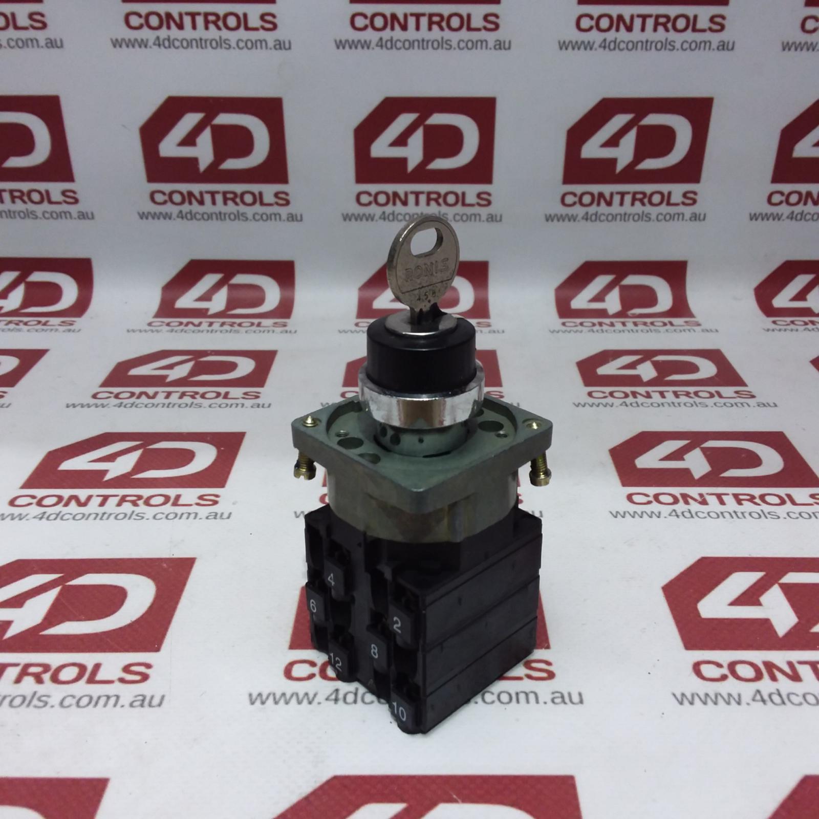 XBCD10612S11 | Telemecanique | Selector Switch 3 Position