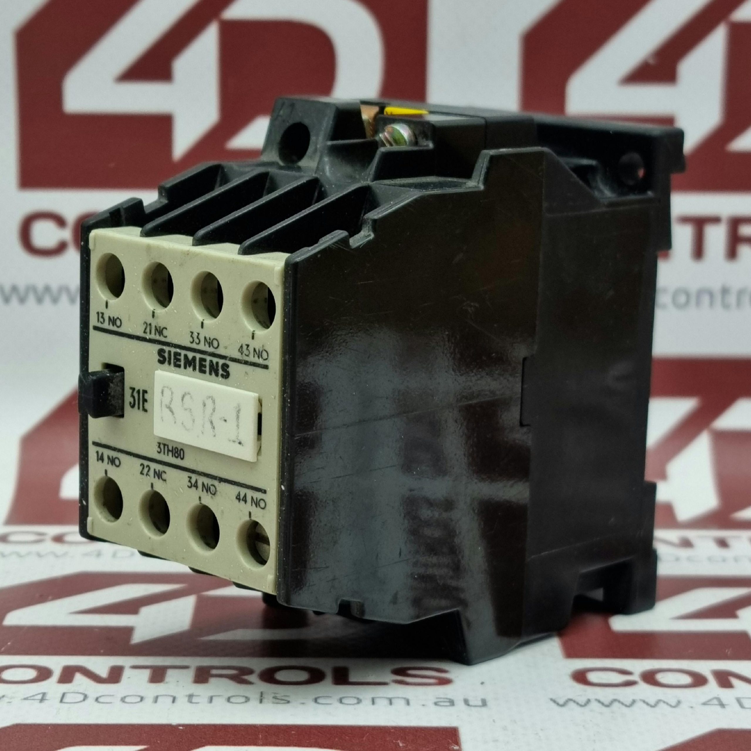 3TH8-031-0AF0 | Siemens | Contactor 16A 3NO 1NC 110-132VAC